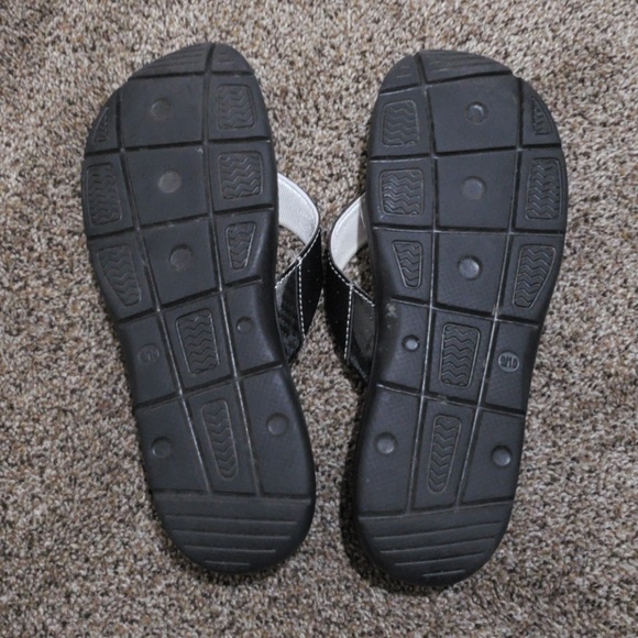 OP | Shoes | Memory Foam Flip Flops | Poshmark